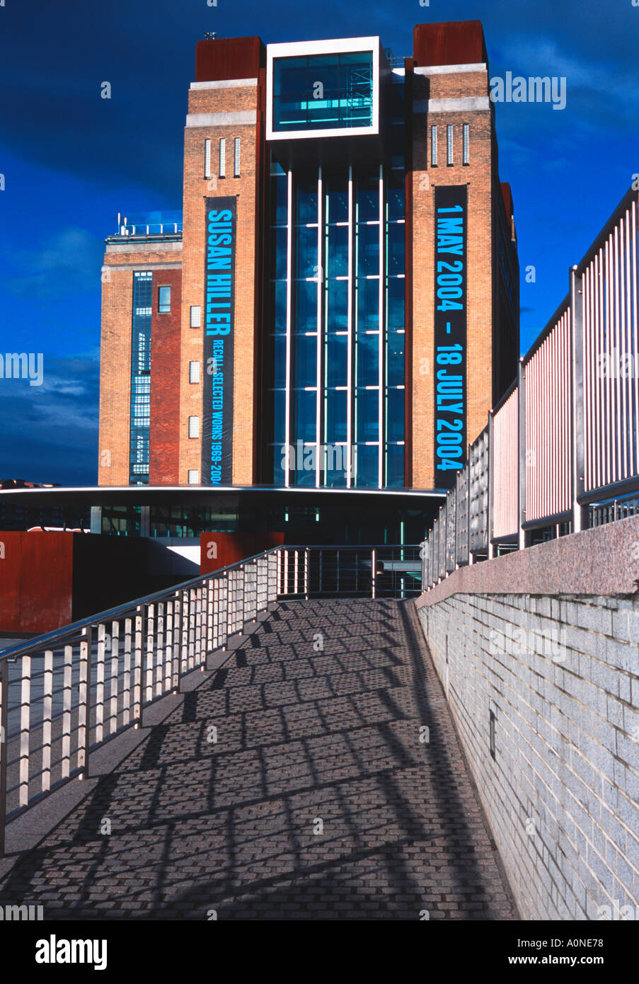 baltic flour mill gateshead art centre architecture newcastle upon tyne ...