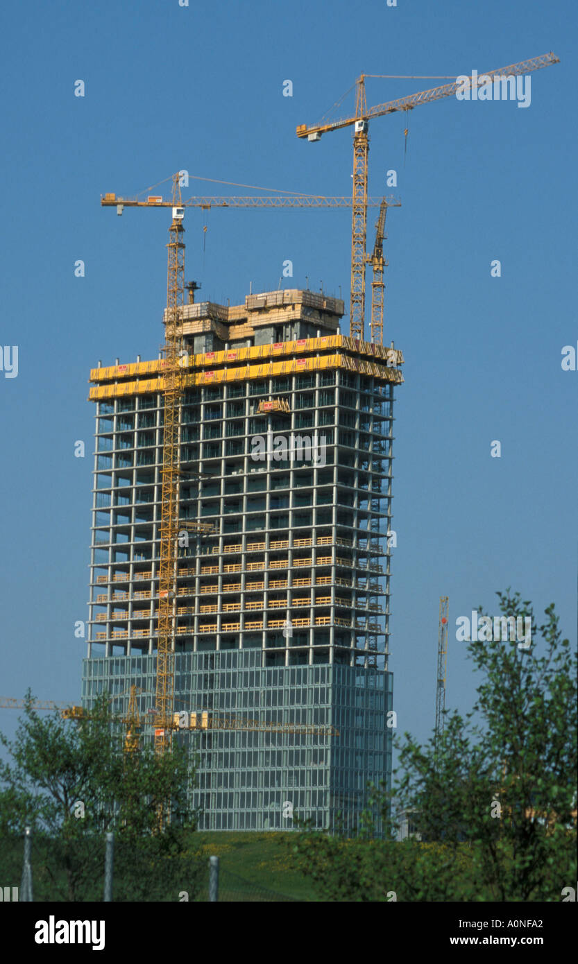 Twin tower crane hi-res stock photography and images - Alamy