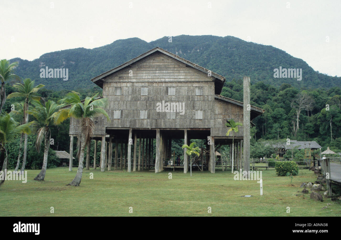 Dayak Longhouse High Resolution Stock Photography and Images - Alamy