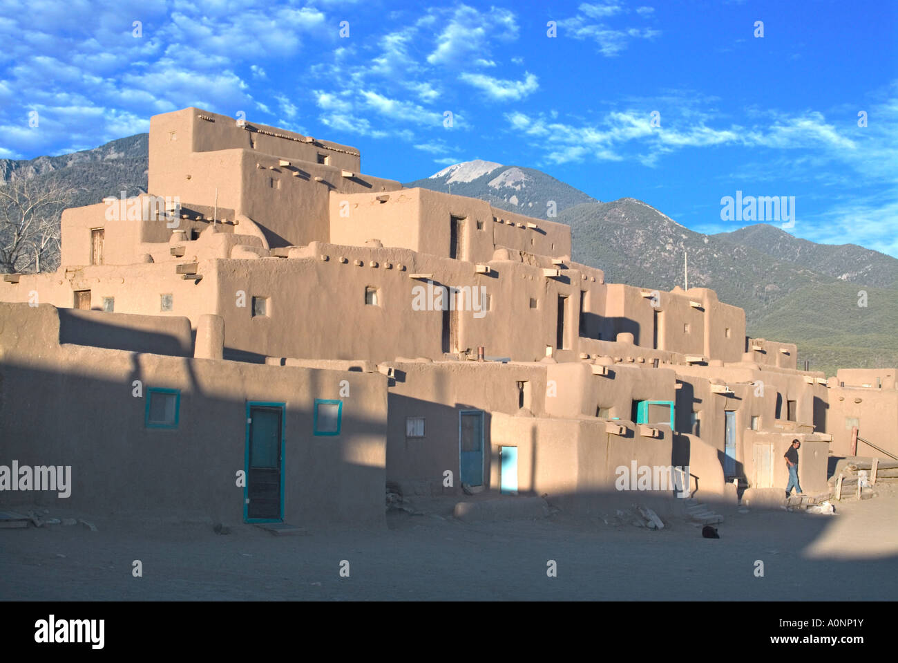 Native american reservation housing hi-res stock photography and images ...