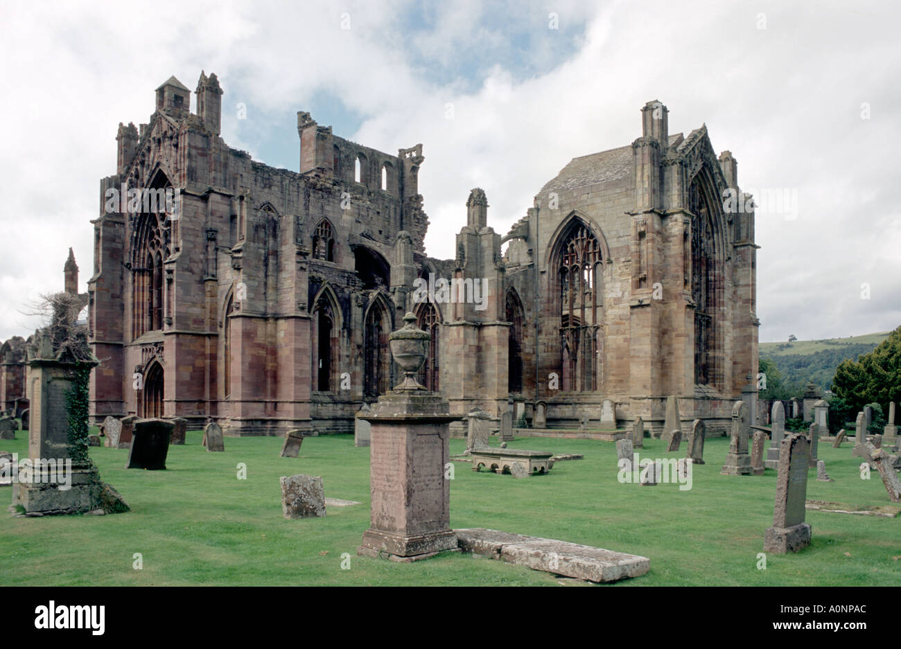 Melrose abbey bruce heart hi-res stock photography and images - Alamy