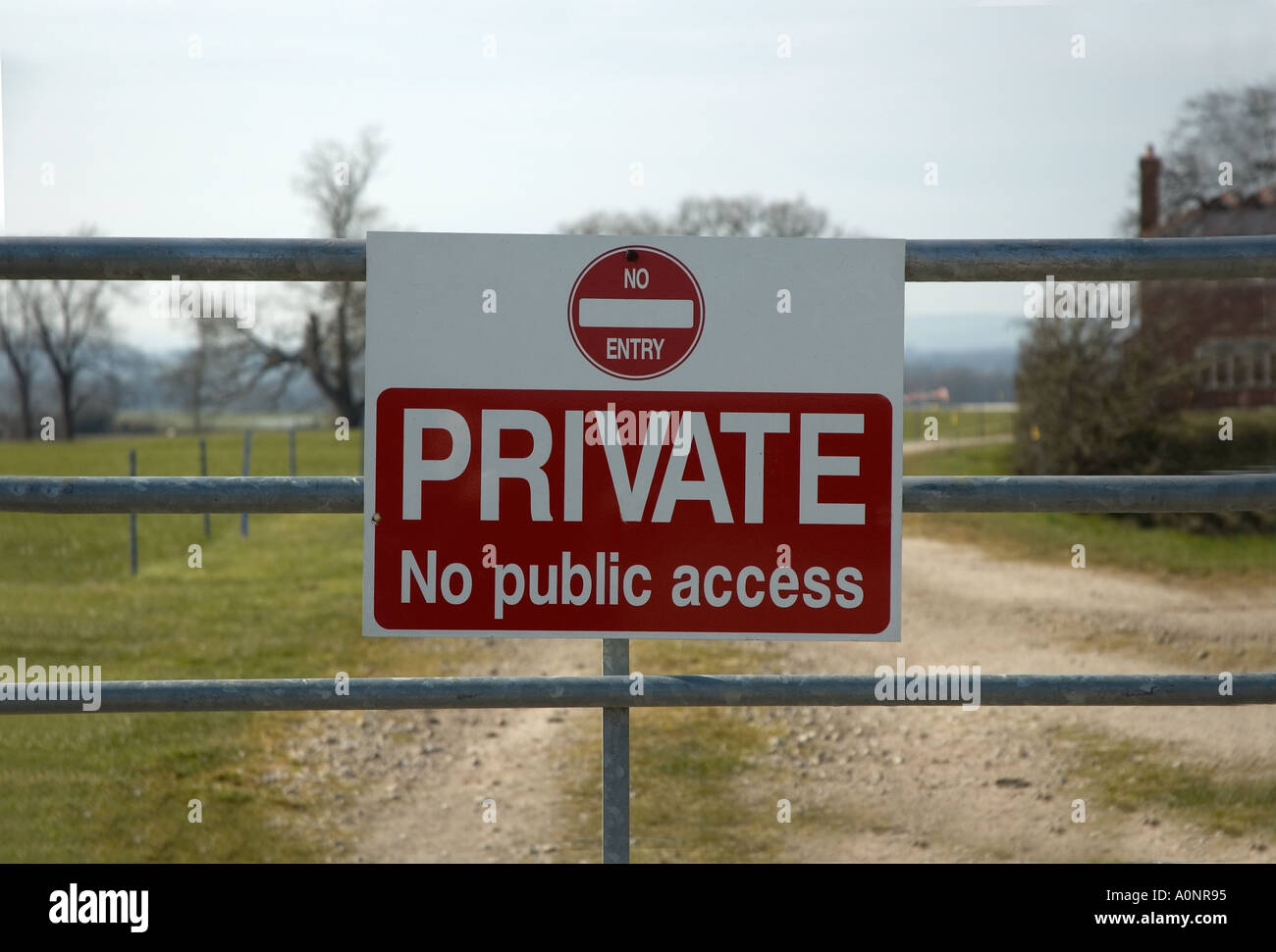 Private property sign on iron gates Stock Photo - Alamy