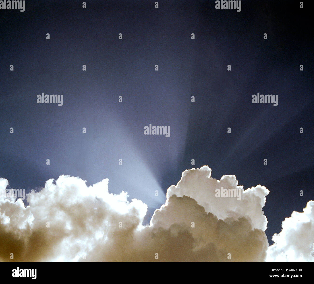 Shafting sun hi-res stock photography and images - Alamy