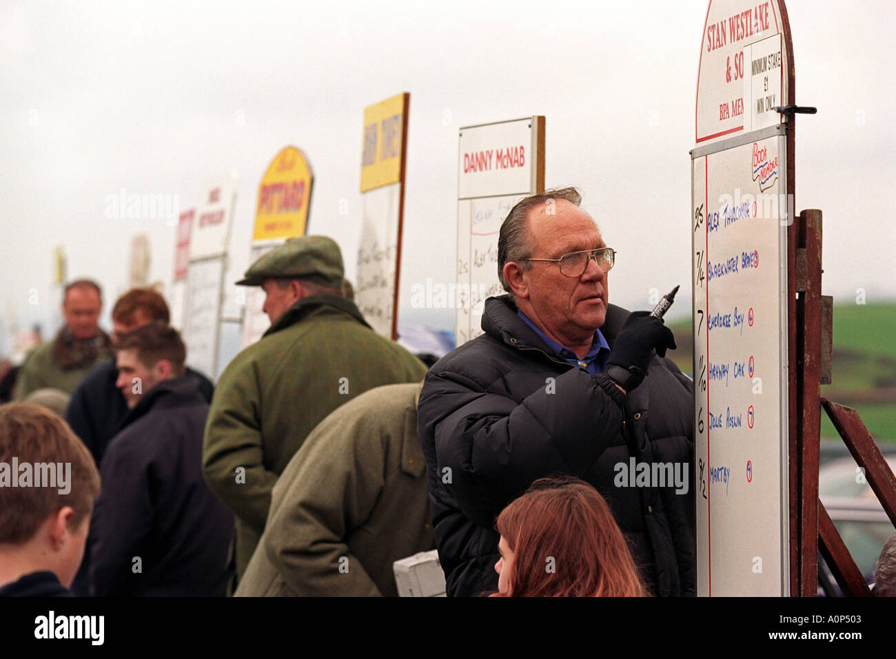 Bookmaker racecourse hi-res stock photography and images - Alamy