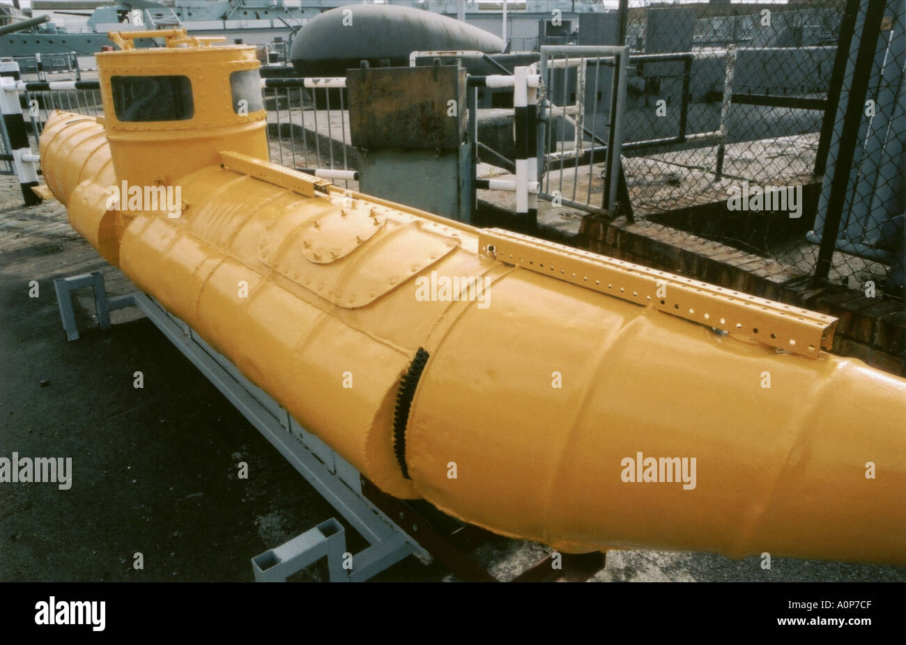 Small submarine hi-res stock photography and images - Alamy