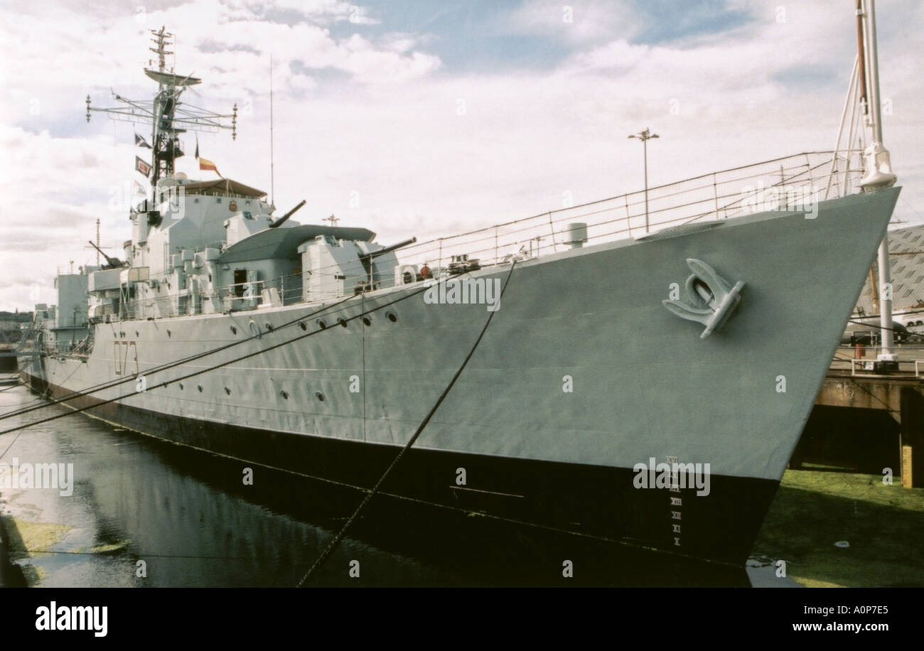 Destroyer superstructure hi-res stock photography and images - Alamy