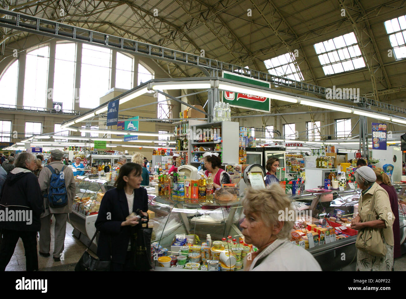 Iga market hi-res stock photography and images - Alamy