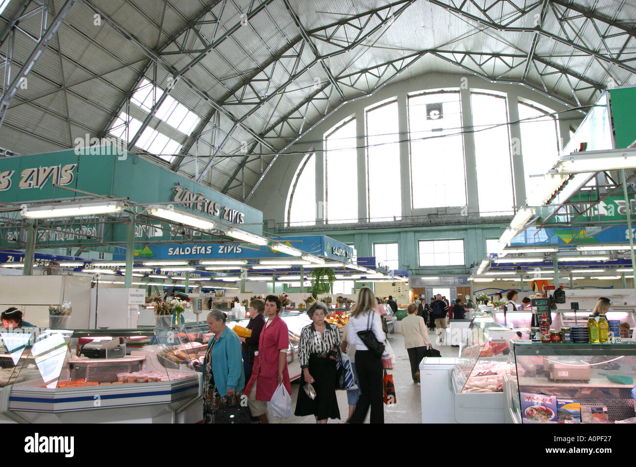 Iga market hi-res stock photography and images - Alamy