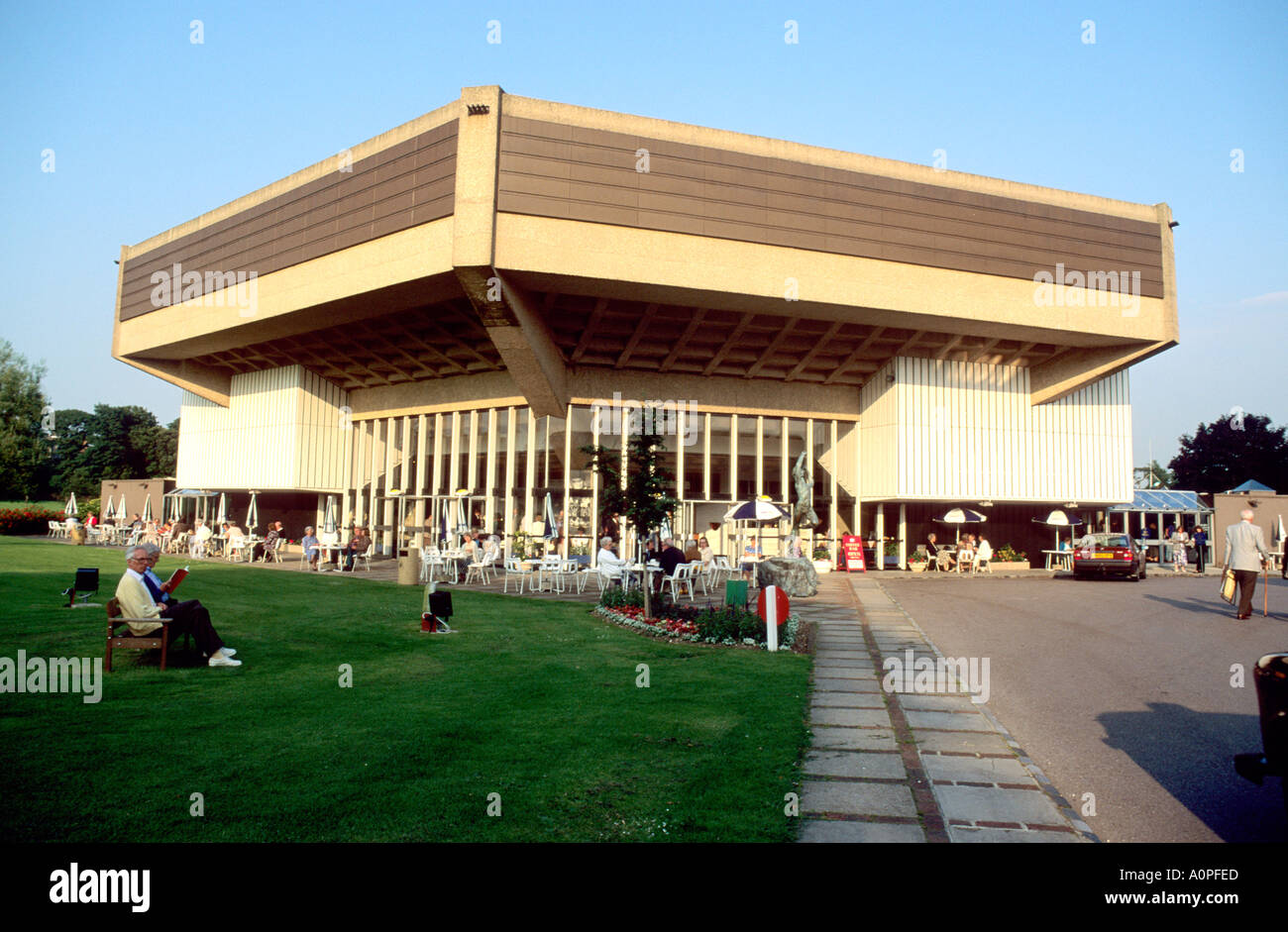 Chichester festival theatre hi-res stock photography and images - Alamy