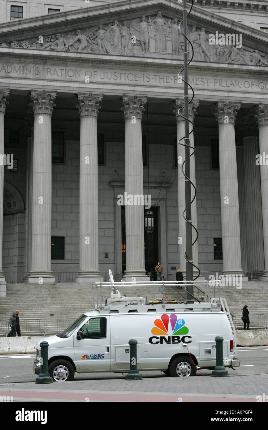 Cnbc hi-res stock photography and images - Alamy