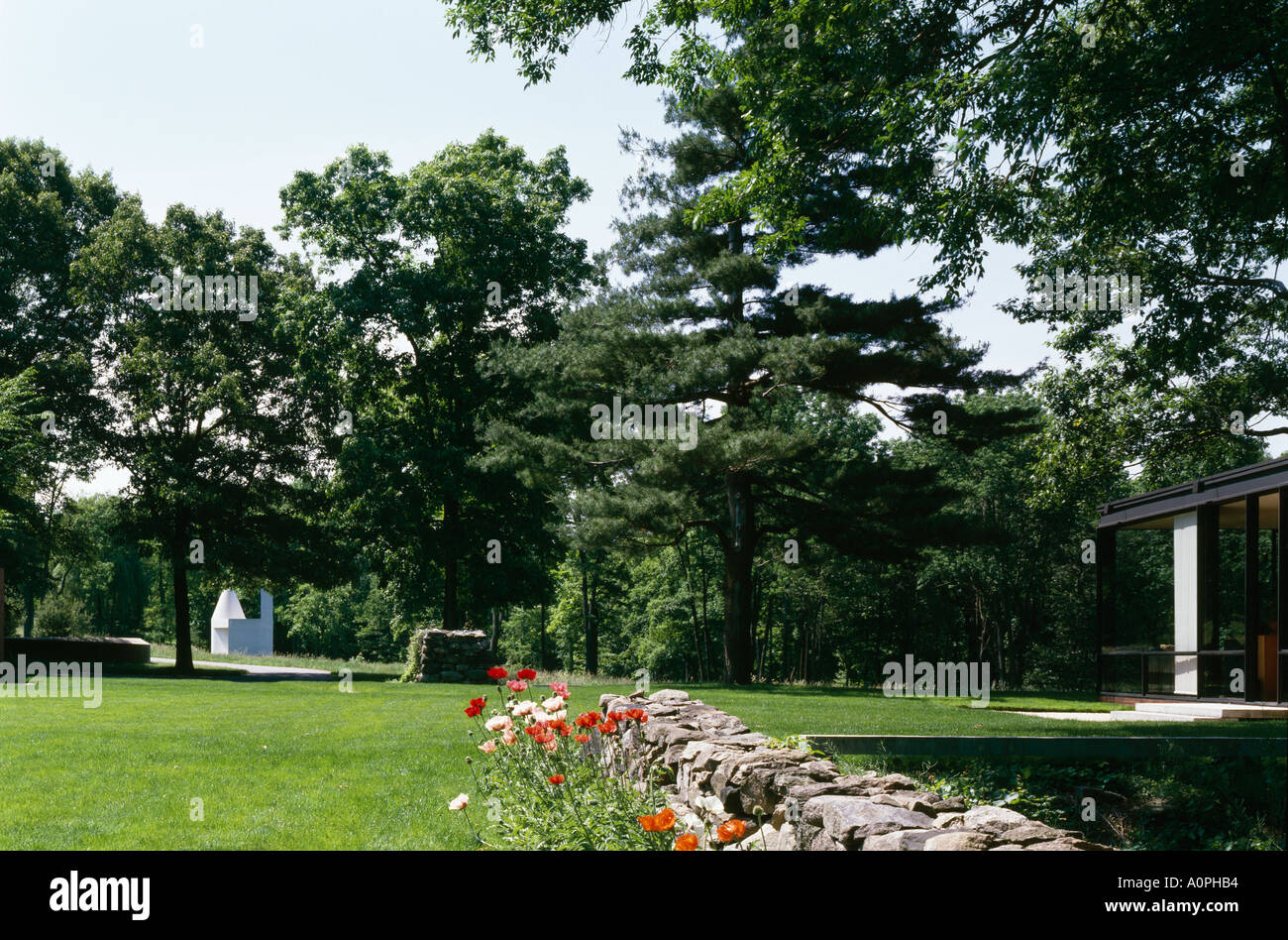 Philip johnson house connecticut hi-res stock photography and images ...