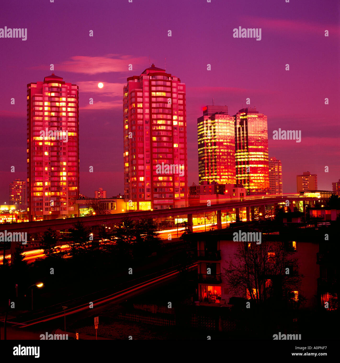 High rise buildings with moonrise hi-res stock photography and images ...