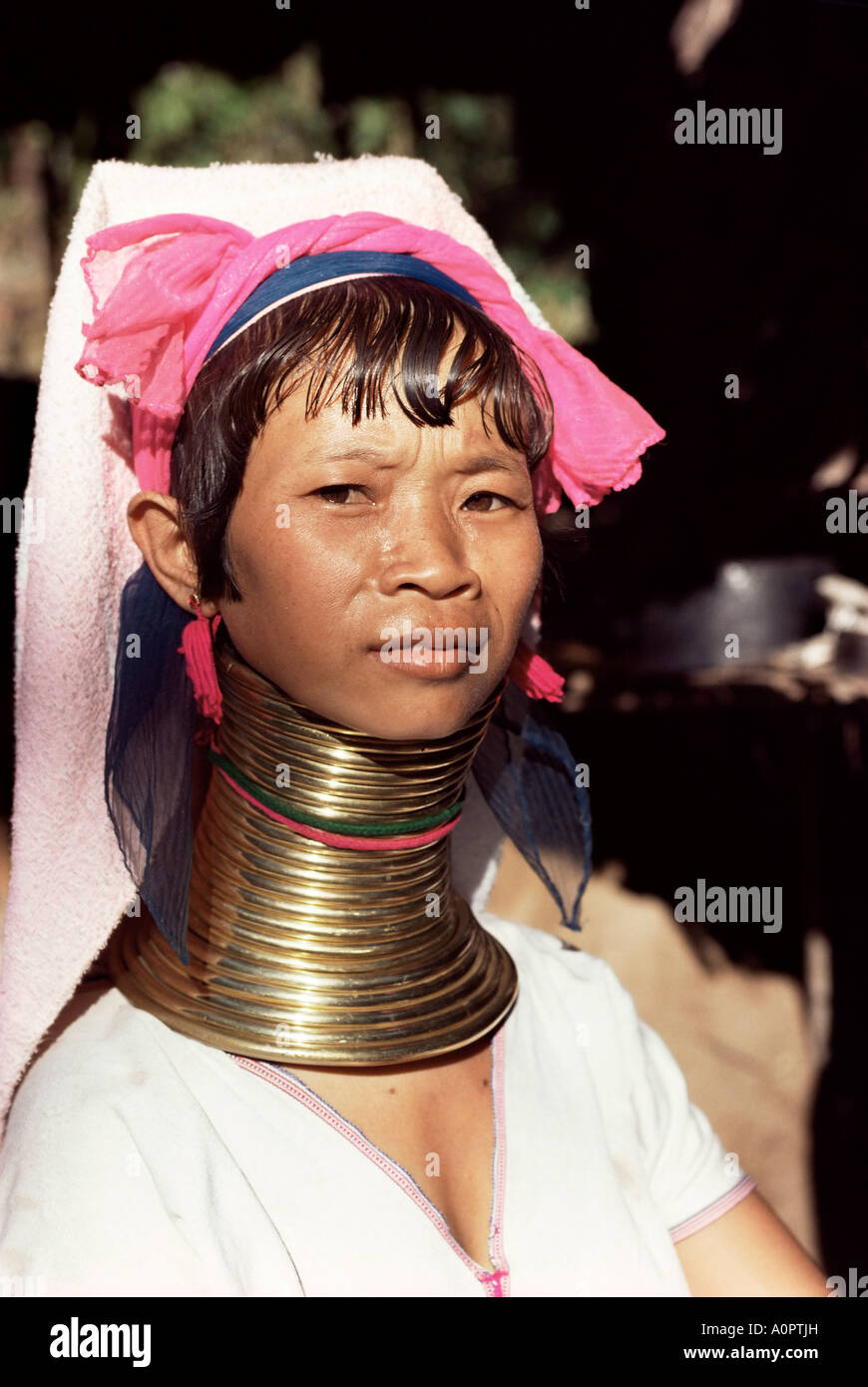 Paduang woman Long necked people Long Necked Karen Thai Burma border ...