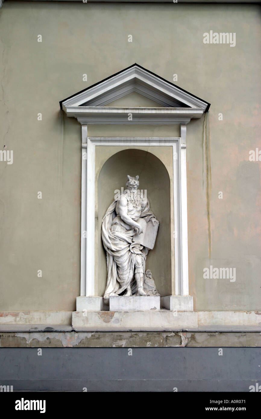 Statue on the main Cathedral in Vilnius Lithuania Stock Photo - Alamy
