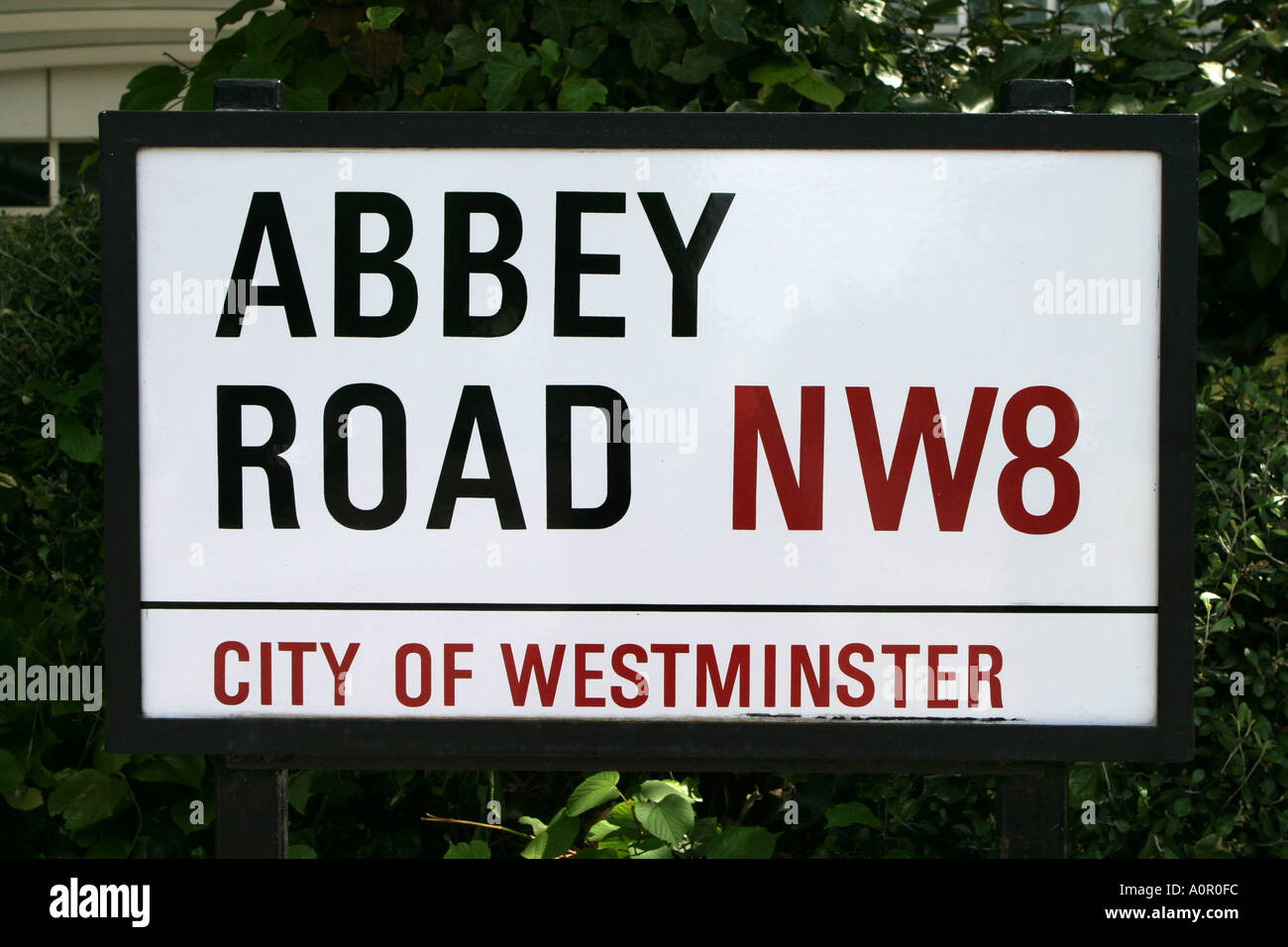 Abbey road studios sign hi-res stock photography and images - Alamy