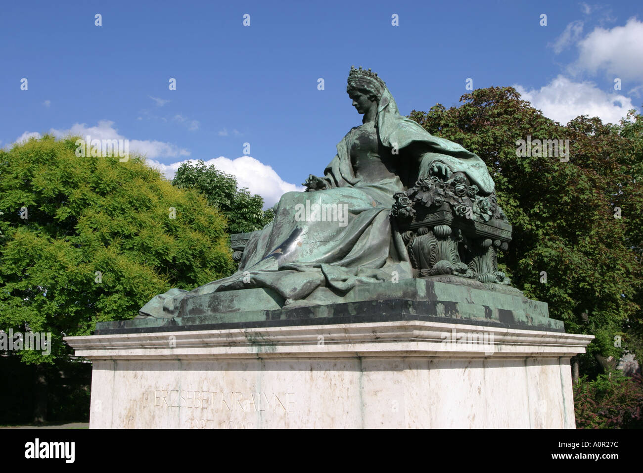 Queen Elizabeth monument wife of Franz Josephon Gellert Hill in ...