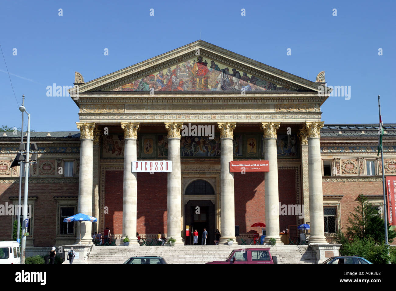 Neo Classical Exterior Portico High Resolution Stock Photography and ...