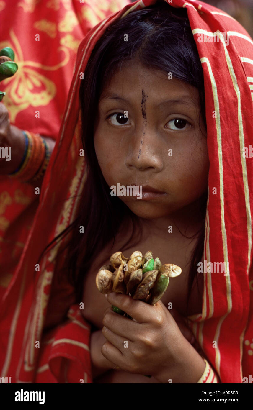 Portrait of a Cuna girl Tubuala Panama Central America Stock Photo - Alamy