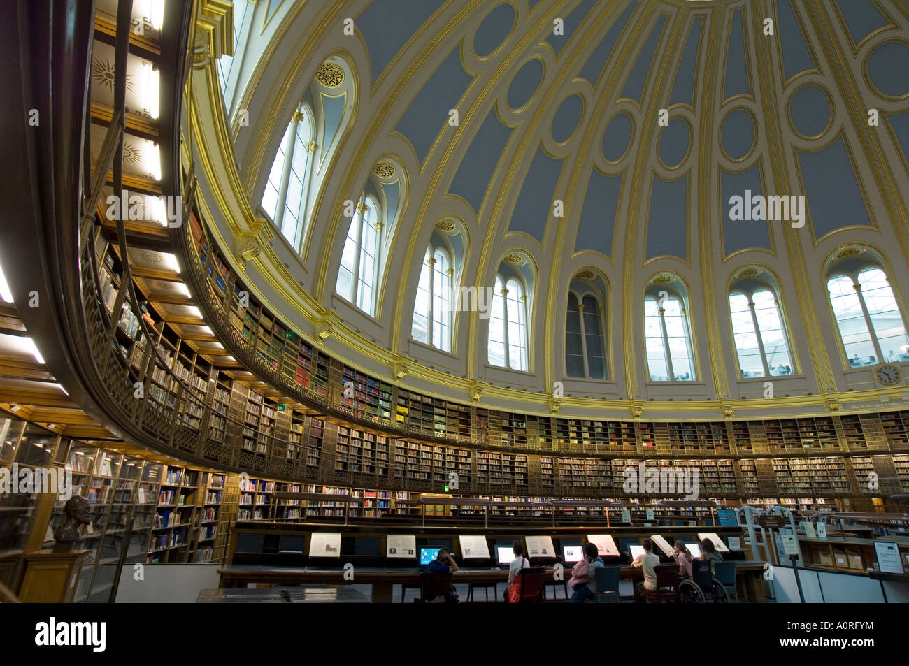 Reading room british museum hi-res stock photography and images - Alamy