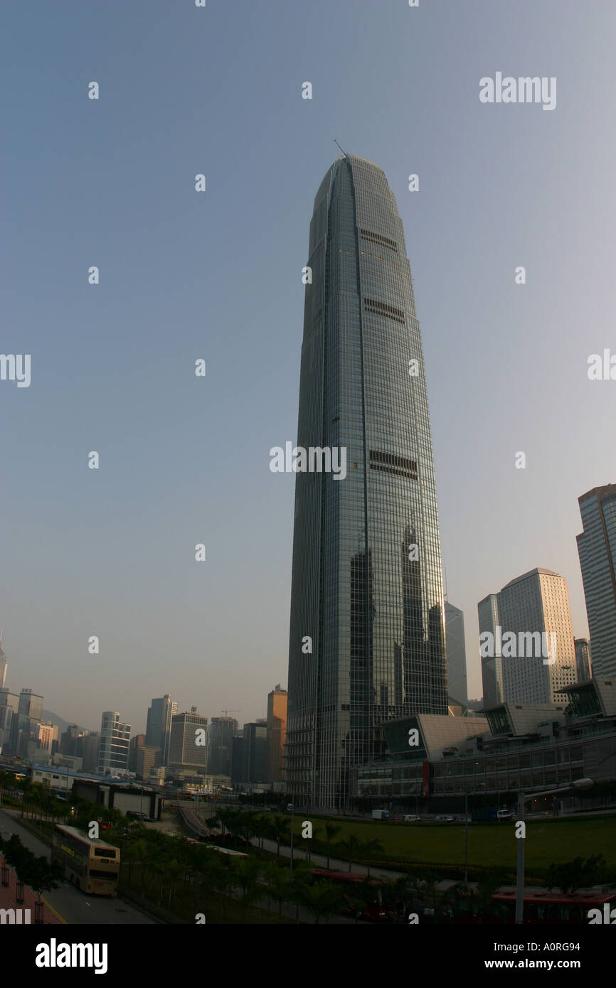 Hong kong skyscrapper hi-res stock photography and images - Alamy