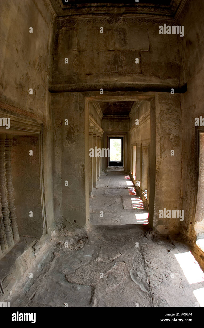 Angkor Temple Walkway Stock Photo - Alamy