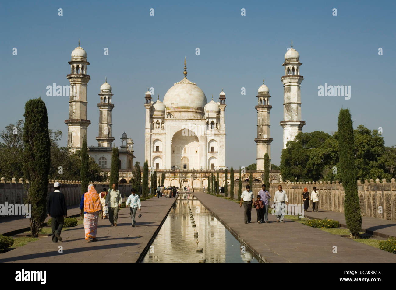 Queen of mughal emperor hi-res stock photography and images - Alamy