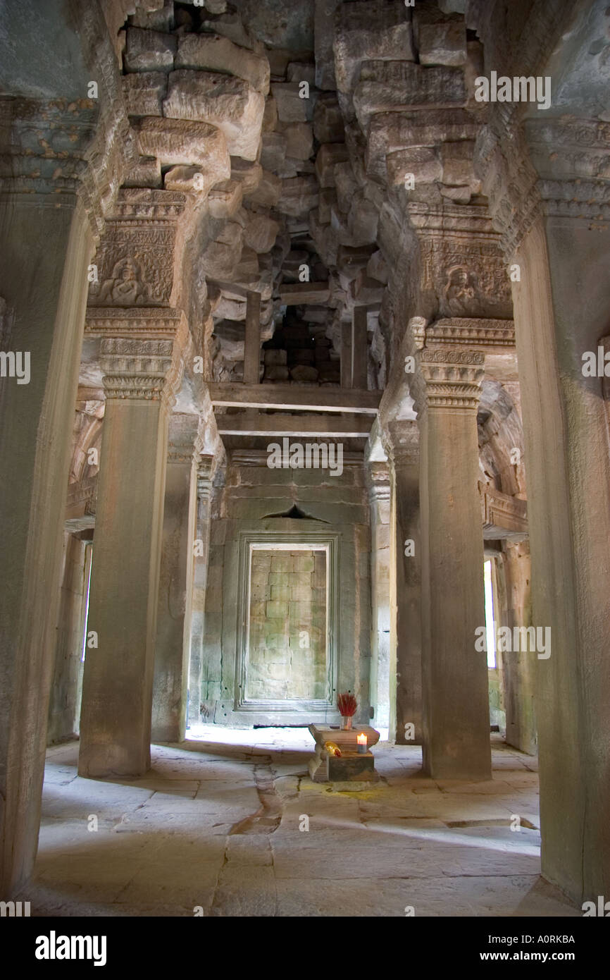 The temple angkor room hi-res stock photography and images - Alamy
