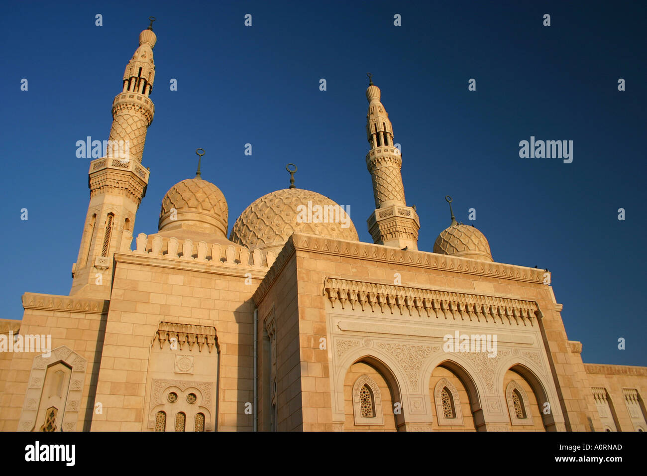 Jumeirah Mosque Dubai Stock Photo - Alamy