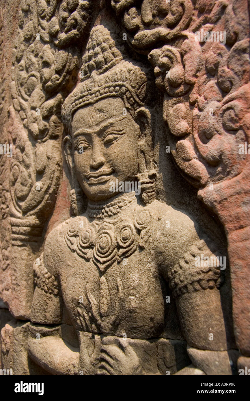 Deep relief carving hi-res stock photography and images - Alamy