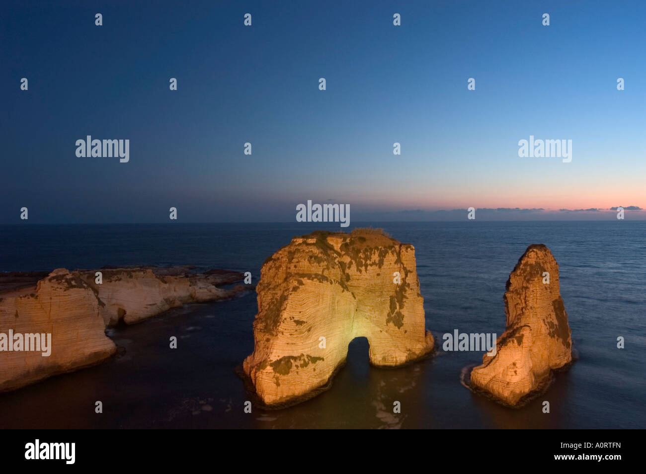 Pigeon rocks hi-res stock photography and images - Alamy