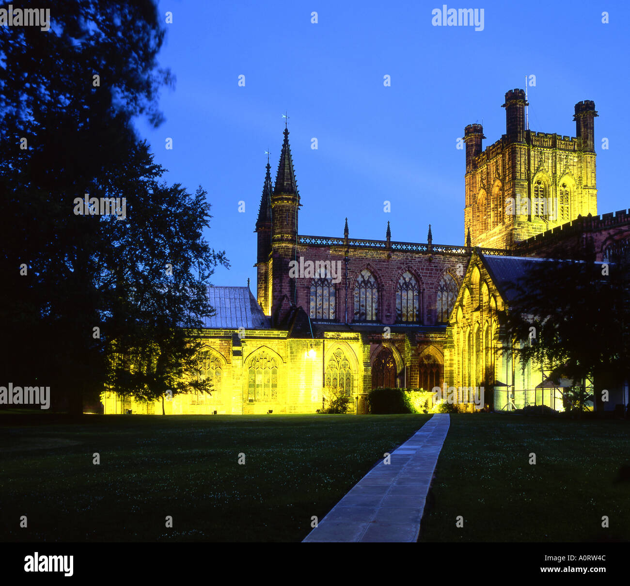Chester cathedral night hi-res stock photography and images - Alamy