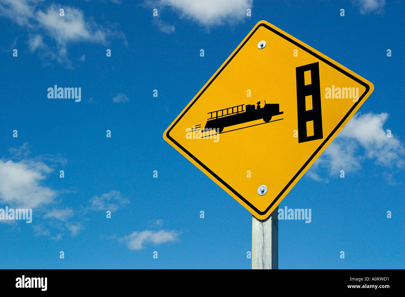 Yellow triangle warning sign cut out hi-res stock photography and ...