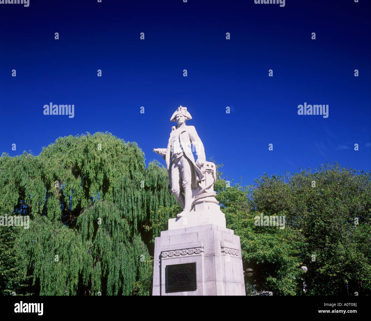 Statue of James Cook Victoria Square Stock Photo - Alamy