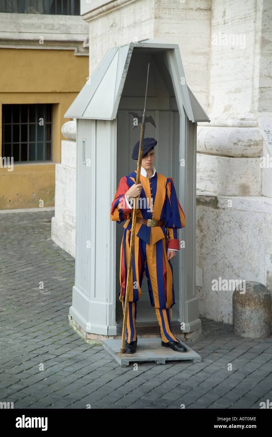 Swiss Guard / Rome Stock Photo - Alamy