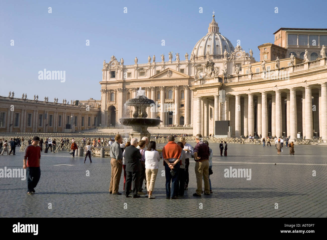 St Peter's Square / Rome Stock Photo - Alamy