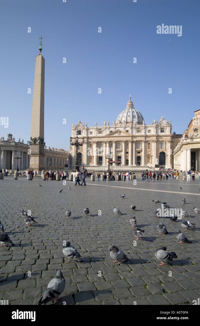 St Peter's Square / Rome Stock Photo - Alamy