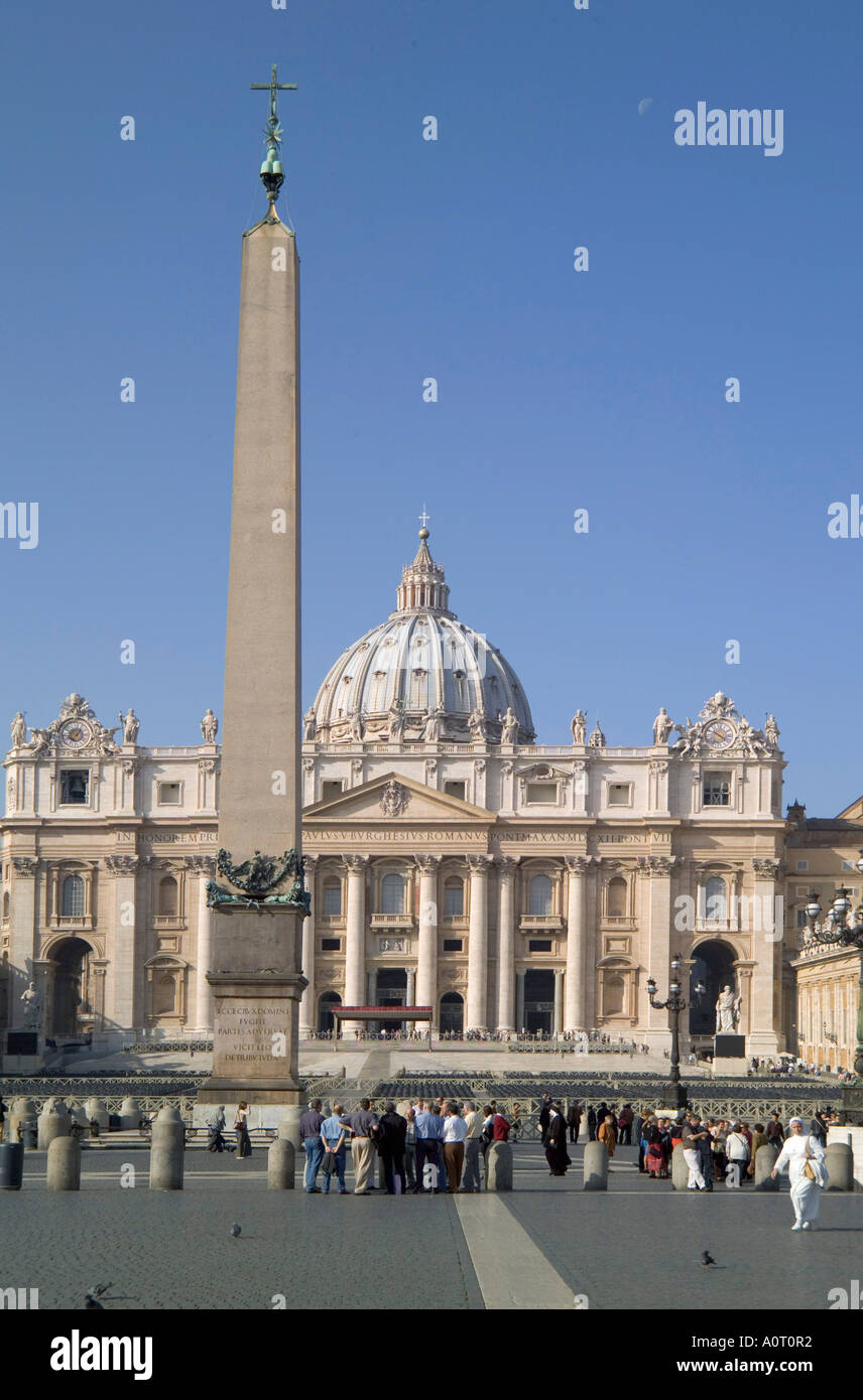 St Peter's Square / Rome Stock Photo - Alamy