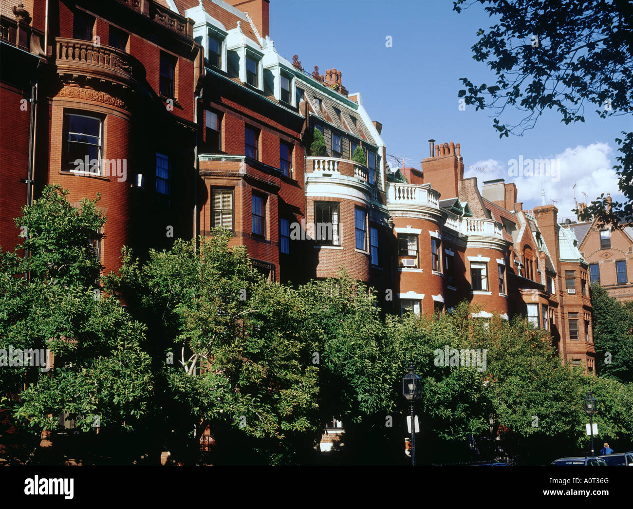 Boston commonwealth avenue hi-res stock photography and images - Alamy