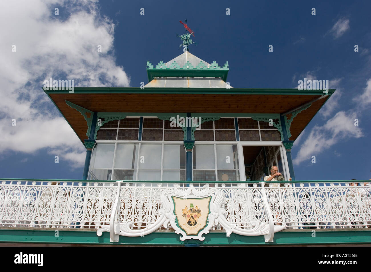 Clevedon pier and sea front hi-res stock photography and images - Alamy