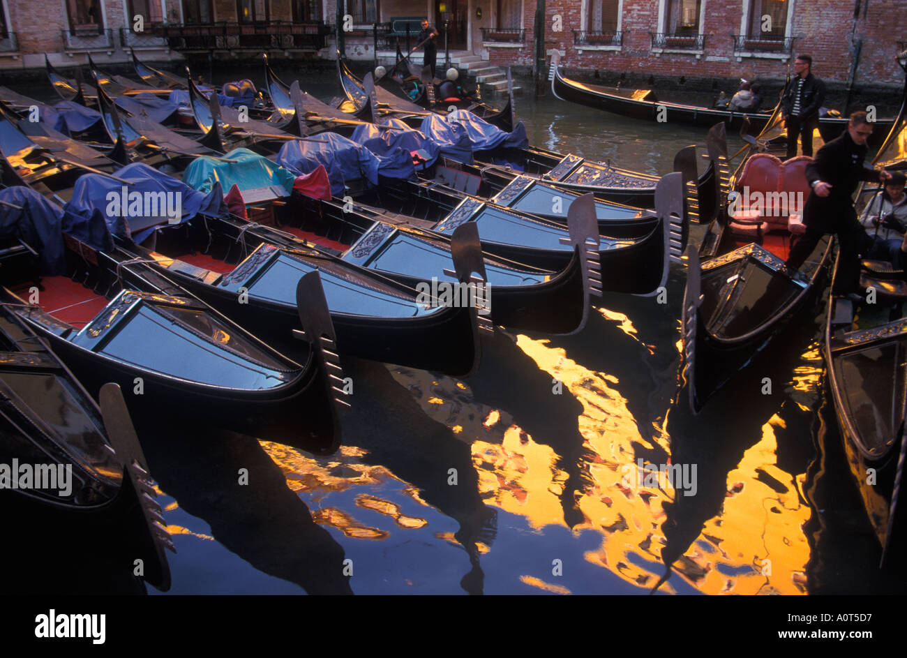Gondolas lined up hi-res stock photography and images - Alamy