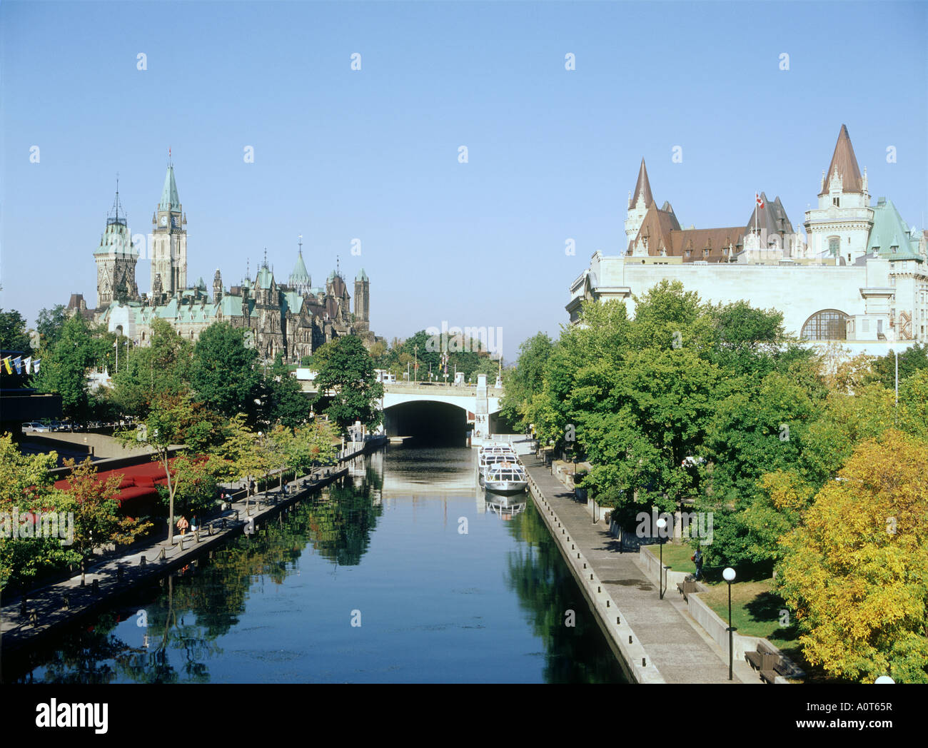 Rideau Canal Parliament Building Stock Photo - Alamy