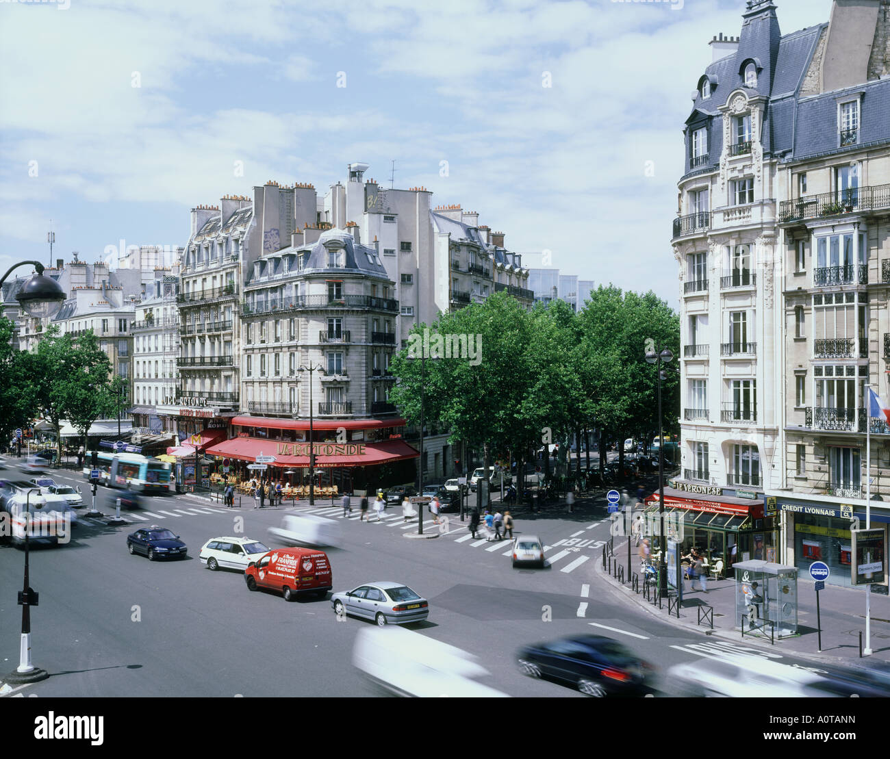 Place Pablo Picasso Cafe La Rotonde Montpanasse Stock Photo - Alamy