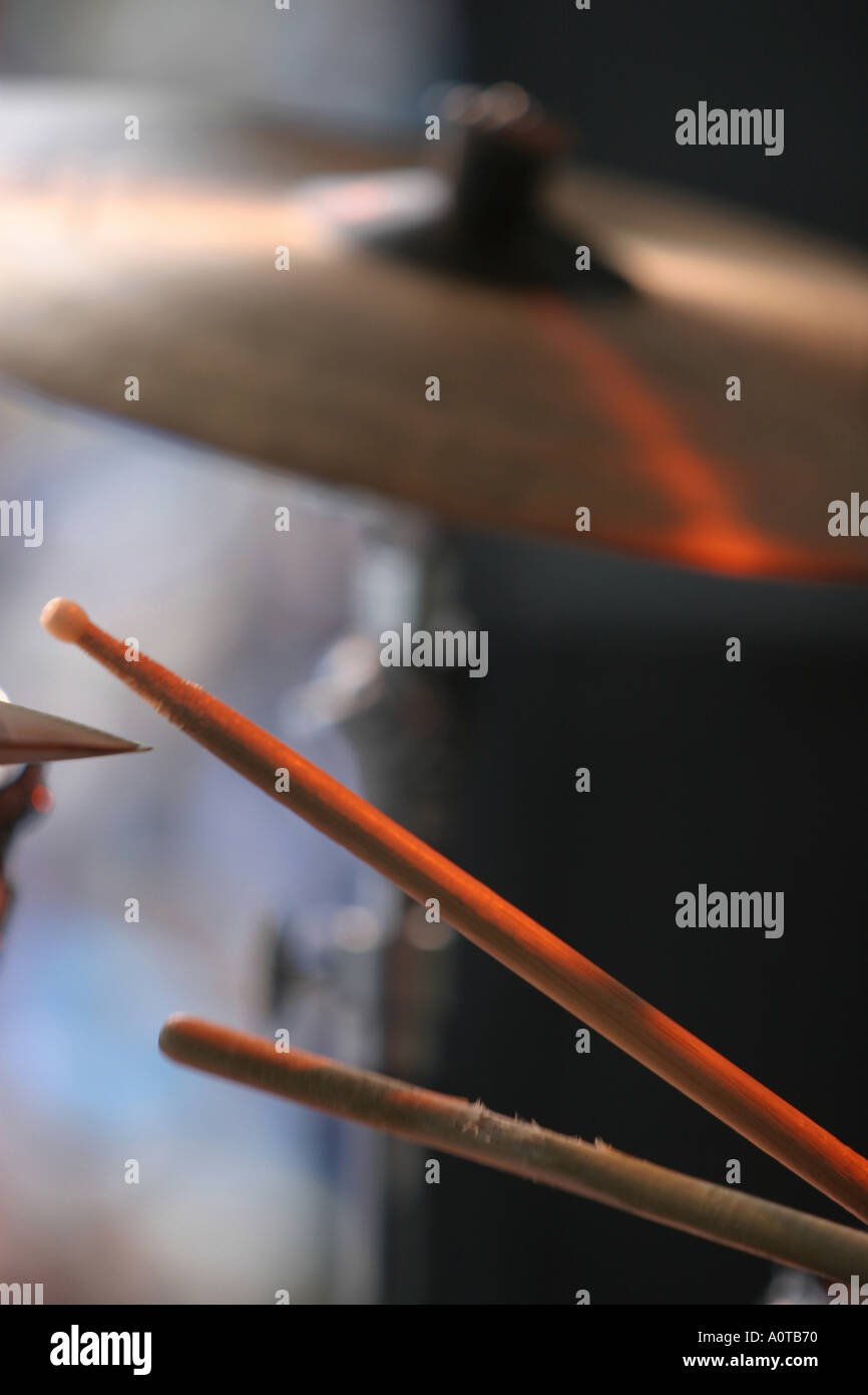 Tapping drums hi-res stock photography and images - Alamy