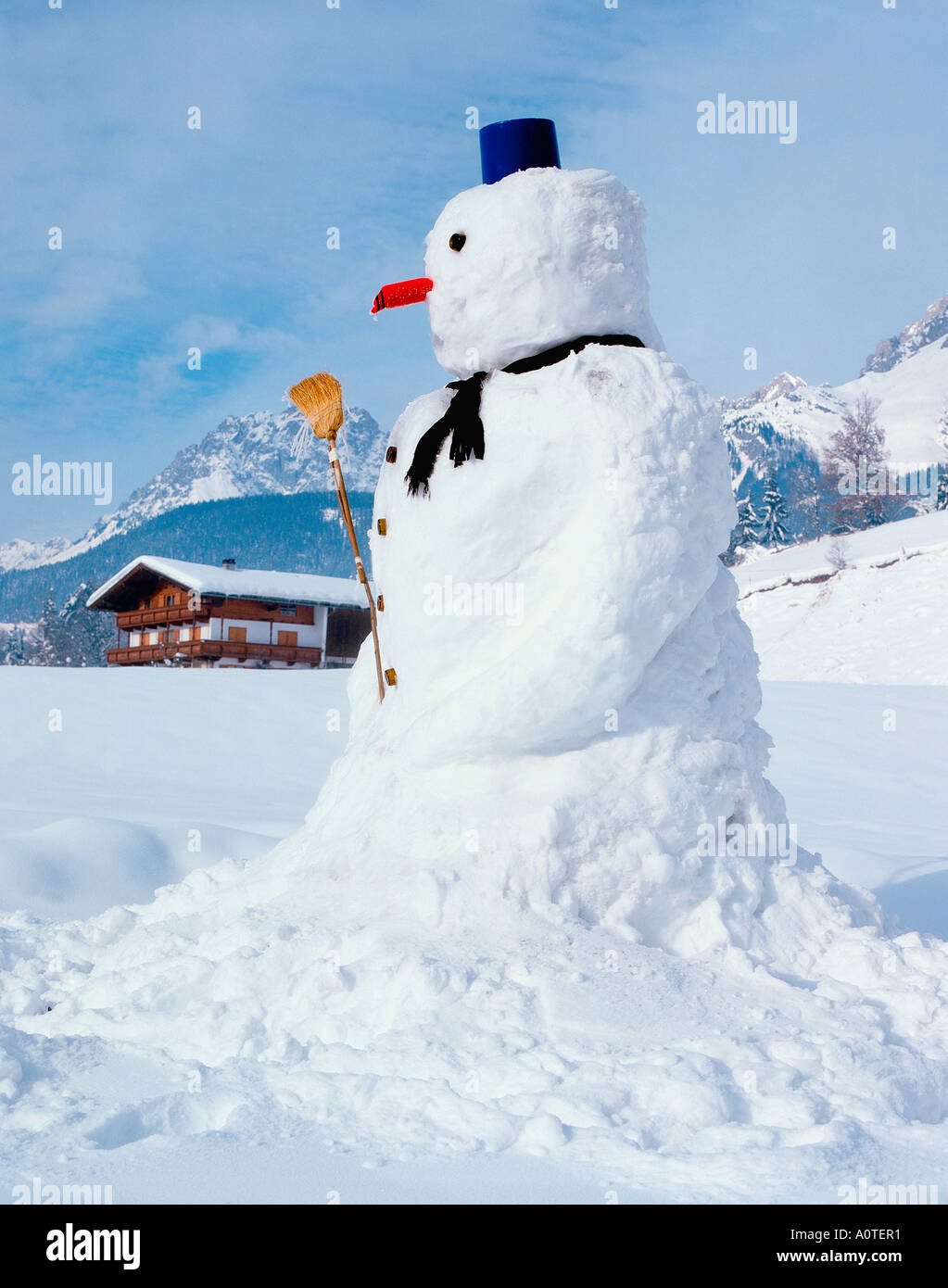 The snowman hi-res stock photography and images - Alamy