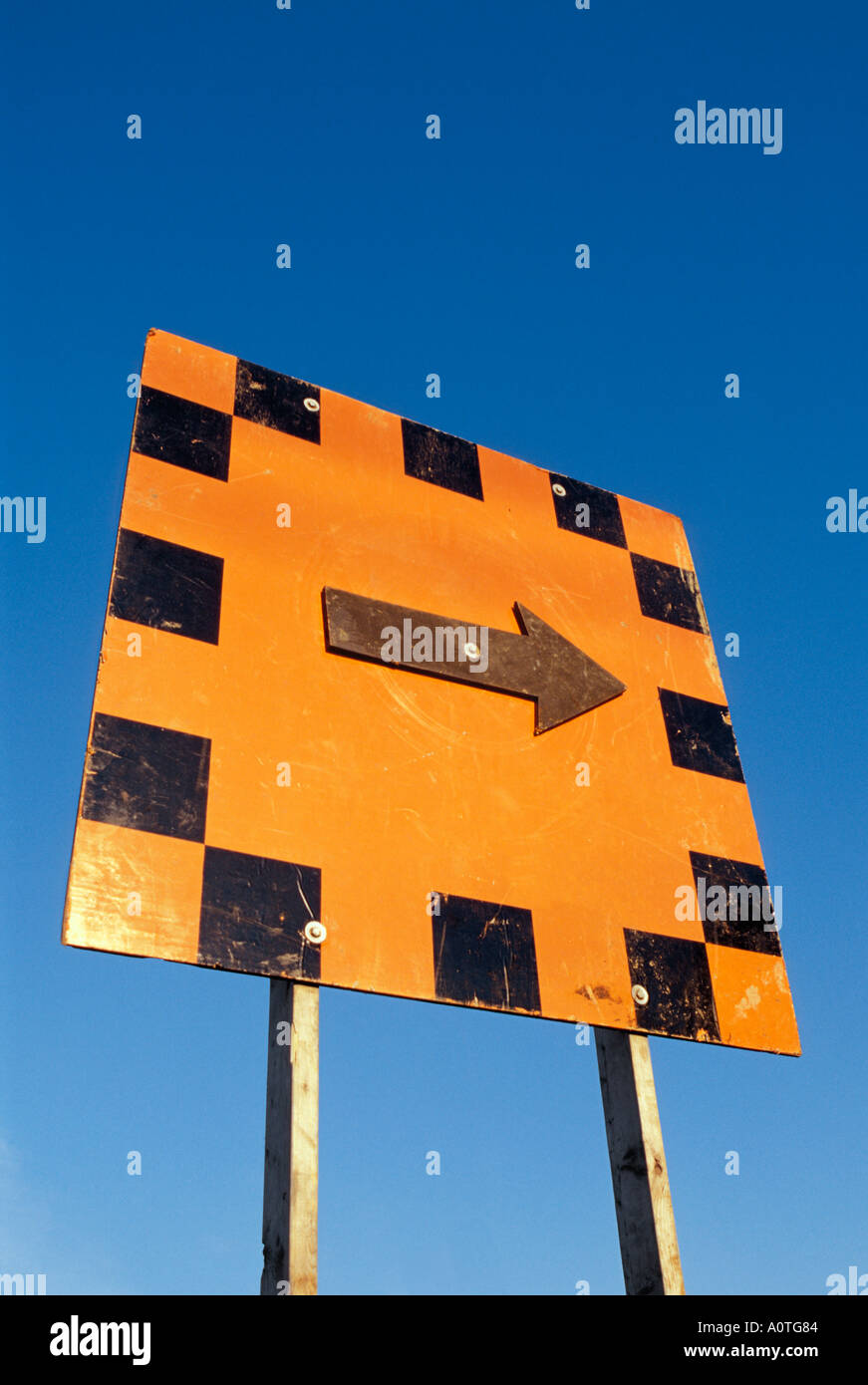 Detour or redirection road sign arrow pointing to the right Stock Photo ...