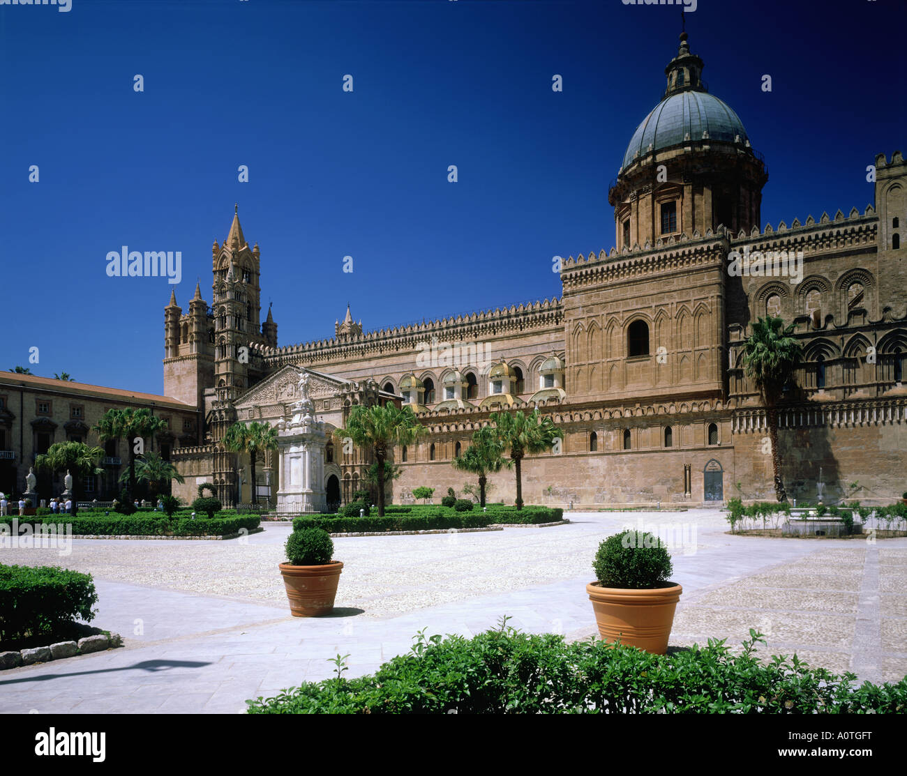 Cattedrale di Palermo Stock Photo - Alamy