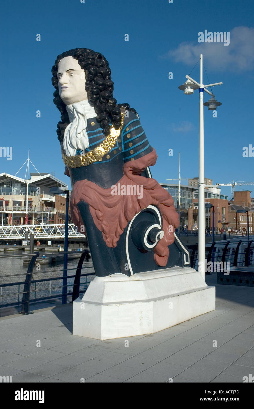 Hms trafalgar figurehead hi-res stock photography and images - Alamy