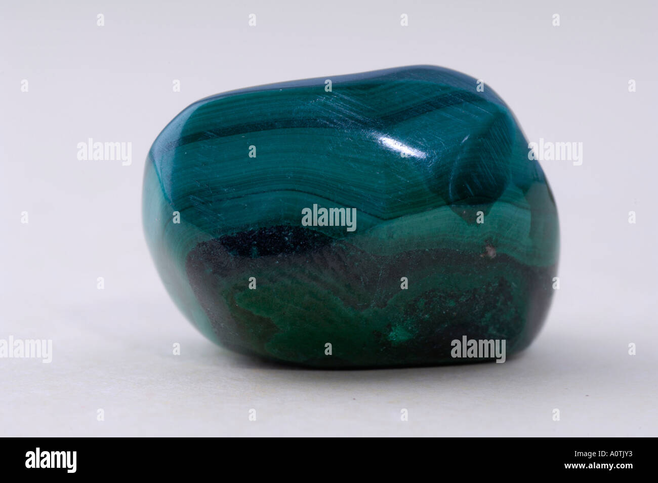 Malachite hi-res stock photography and images - Alamy