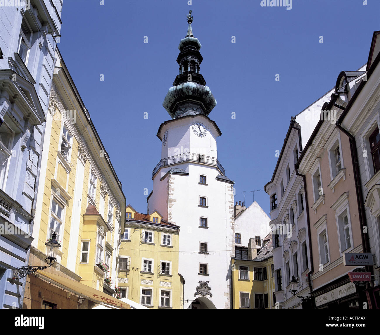 S gate hi-res stock photography and images - Alamy