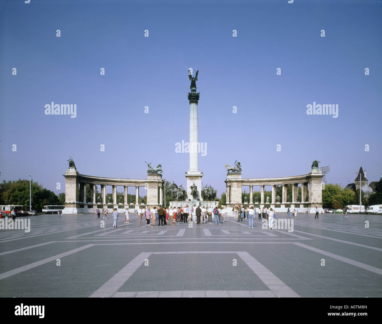 Hero s hi-res stock photography and images - Alamy